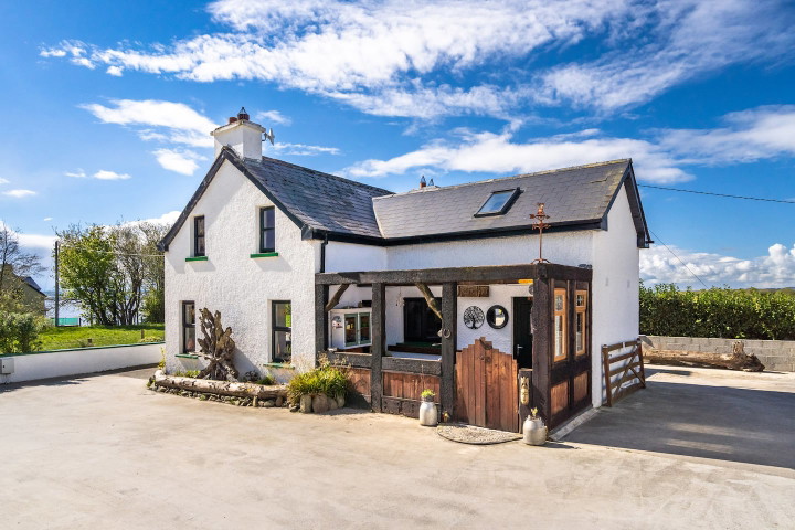 The Hideaway Muff - Shore House & 4 Hideaway Pods - County Donegal
