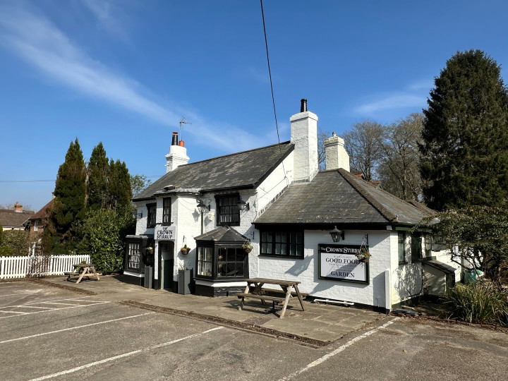 The Crown & Stirrup (Apartment Above The Pub) - Lyndhurst
