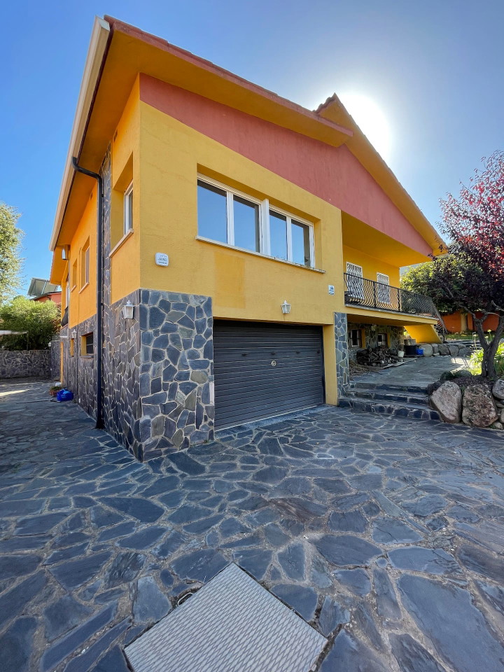 Chalet Amplio Con Jardín - Santa Maria de Palautordera