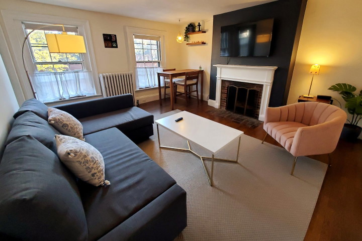 Charming 1 Br Apartment In Historic Bay Village - Massachusetts