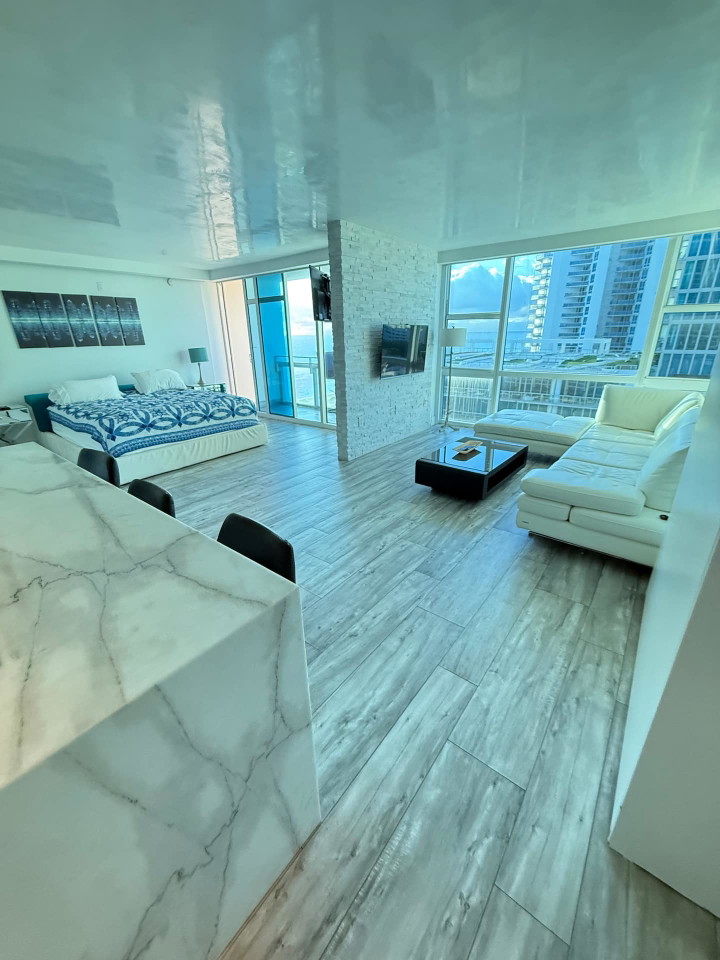 Ocean View At The Carillon - Miami Beach, FL