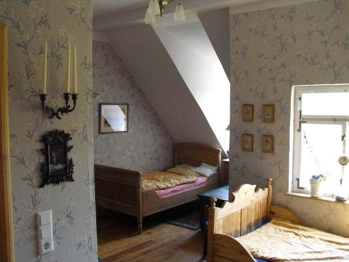 Antique Suite South Of Leipzigs Alternative Scene - 라이프치히