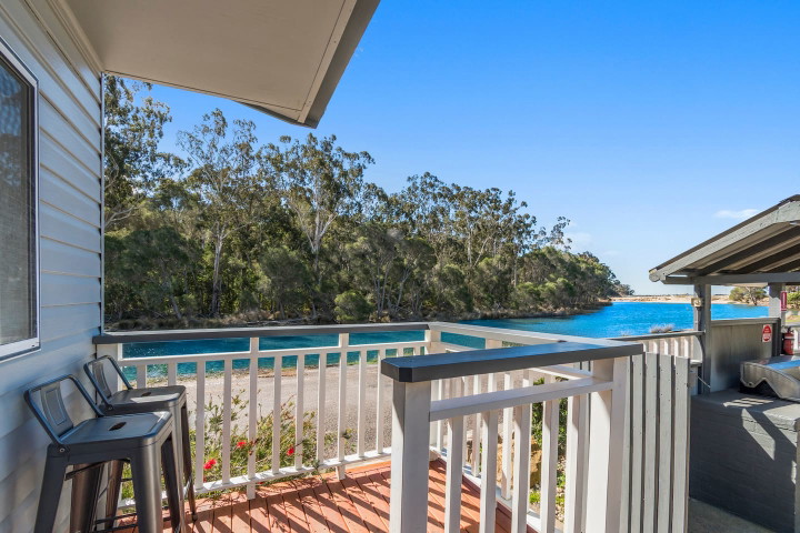 2 Bedroom Creekfront Cabin - Gippsland