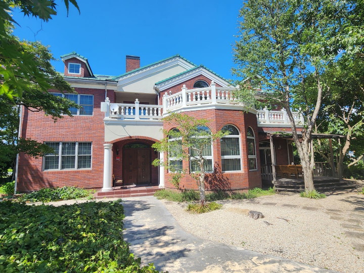 [Kyoto Seimeikan] A Western-style Building That Stands In The Deep Green Of Fushimi. Enjoy An Elegant Private Stay - Uji