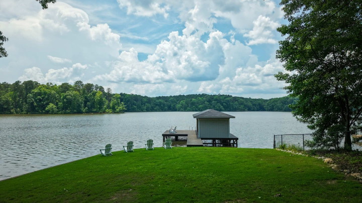 Bridgewater Cottage On Lake Sinclair - Eatonton, GA
