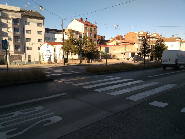 Casa En El Bulevar De Burgos. - Burgos