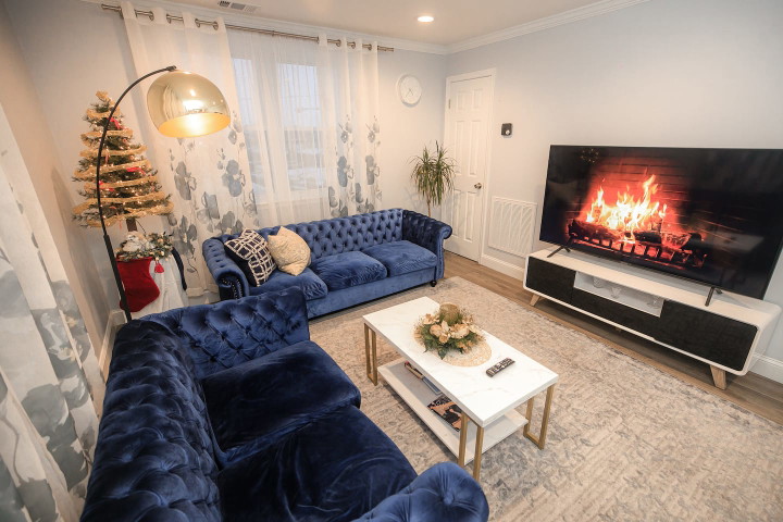 Perfect For Long Stay! Modern 2bd House, Free Park - Bensalem, PA