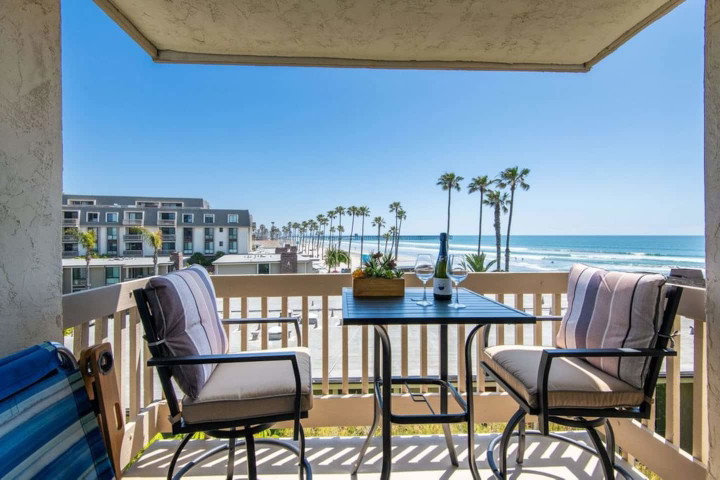 Beautiful Condo W/ Magnificent Ocean Views! - Oceanside, Californie