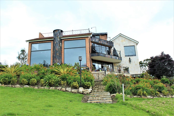 Amazing Country House, Nearby Bogotá/ Yerbabuena - Chía