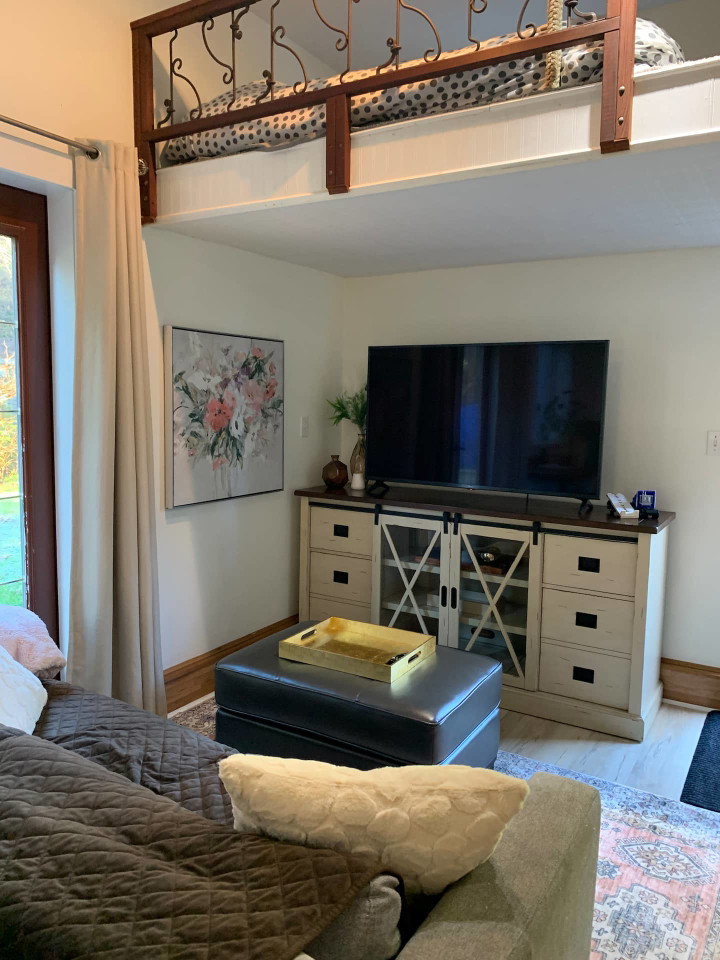 Charming Character Suite Near Downtown Courtenay - Courtenay