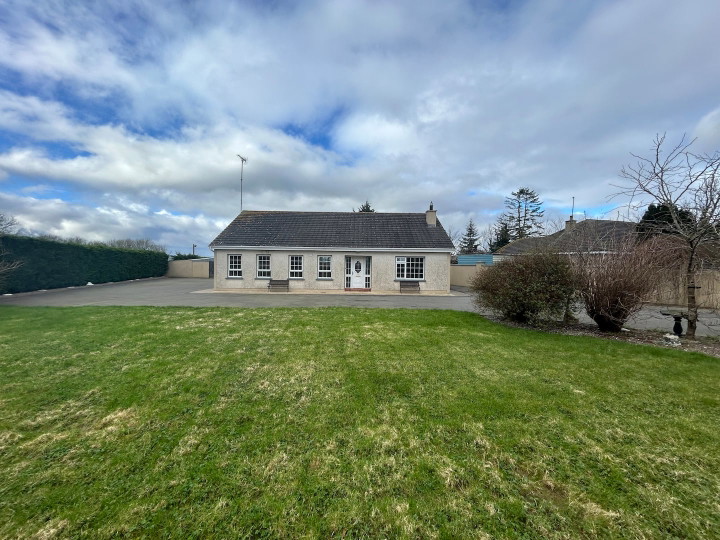 3 Bedroom Bungalow In Wexford - Gorey