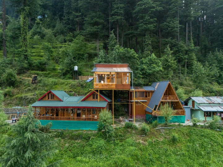 Serenity Jacuzzi Tree House Jibhi - Jibhi