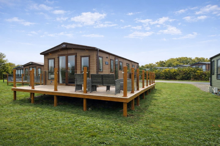 Luxury Mini-lodge, The Stables - Pwllheli