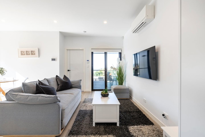 Room With A View And A Spa - Melbourne