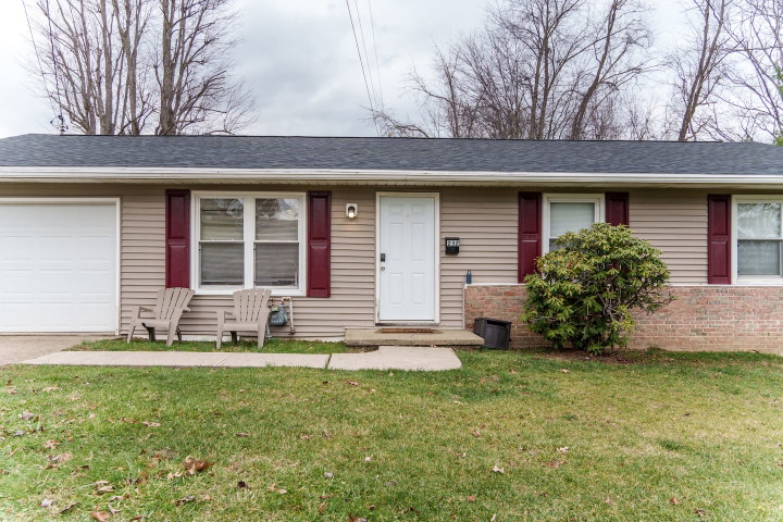 Modern Home In Bridgeport Wv - Bridgeport, WV