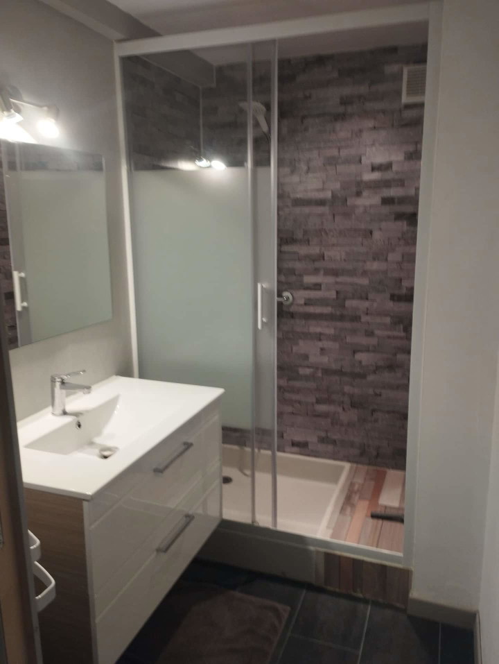Joli Petit Logement En Rez De Jardin - La Flèche