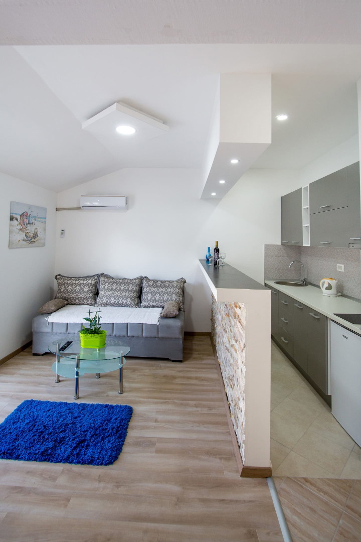300m Beach/ Large Balcony Apartment - Montenegro