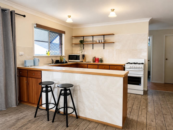 3br Cottage Home W/ Ample Parking - Gold Coast