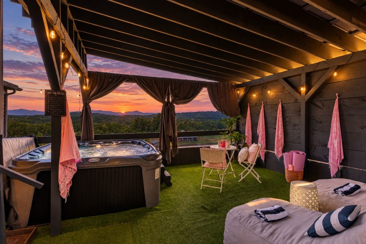 Hudson Horse Farm Retreat Hot Tub + Catskill Views - Hudson, NY