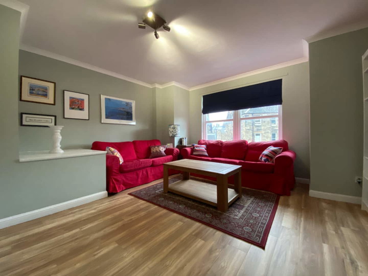 City Base: West End 3-bed + Free Parking - Edinburgh, UK