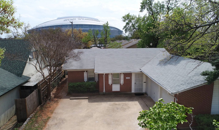 Park & Walk To Stadium, Relax In Comfortable House - Arlington, TX