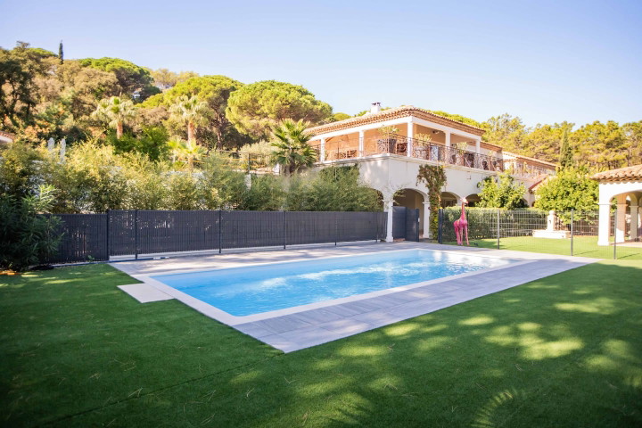 Magnifique Rez De Jardin   à 150 M De La Mer - Les Issambres