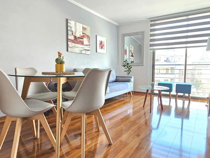 Impeccable And Safe 2d/2b Overlooking Lastarria - Santiago de Chile