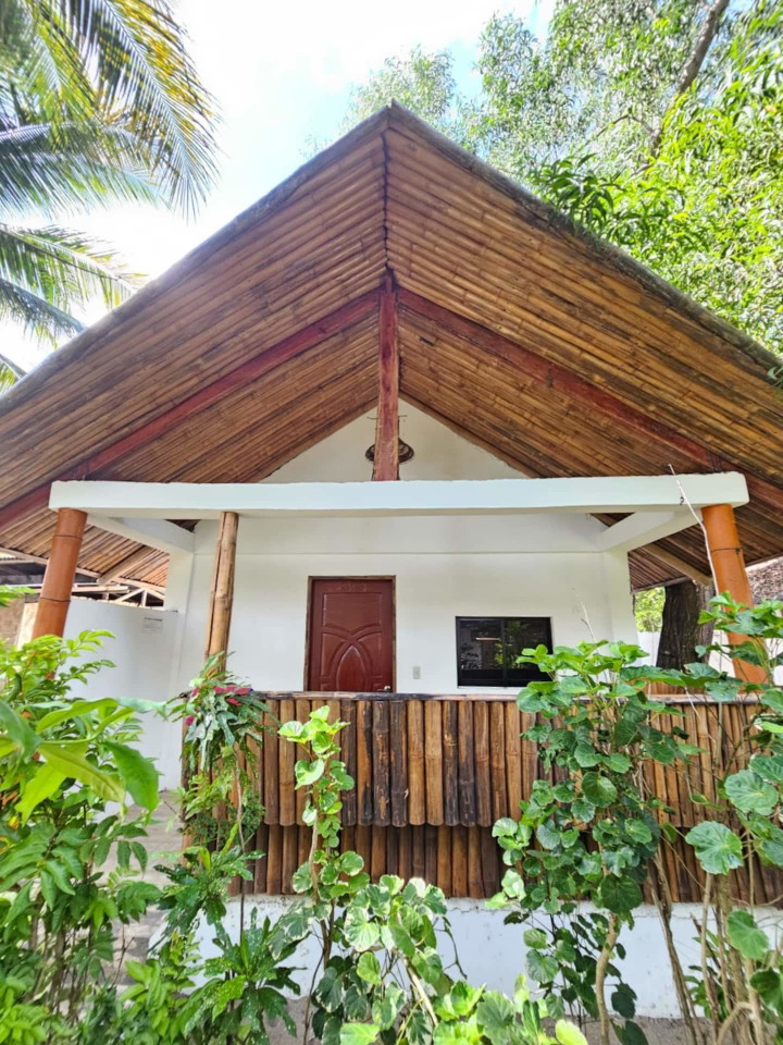 Bamboo Cottage 3 - Sugar Beach - Sipalay City