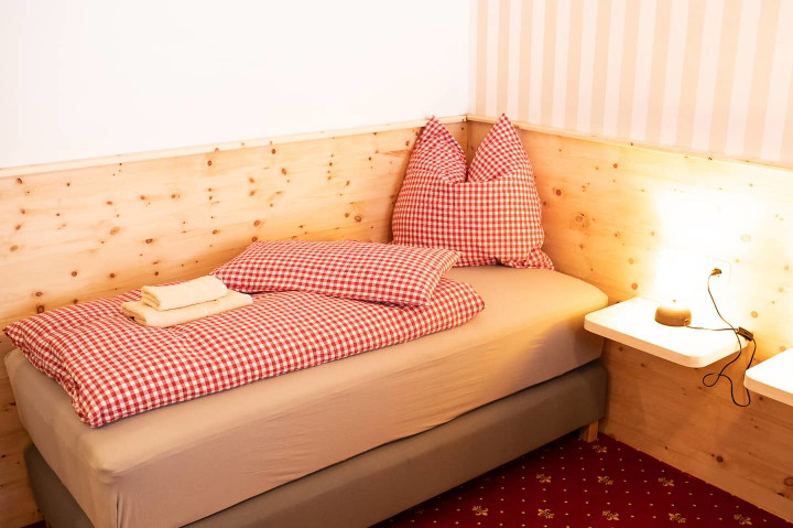 Deluxe Vierbettzimmer Mit Bad/dusche - Obertauern