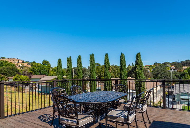 Grill Deck + Game Lounge | Mins To Downtown Paso | Westside Riley House - Paso Robles, CA