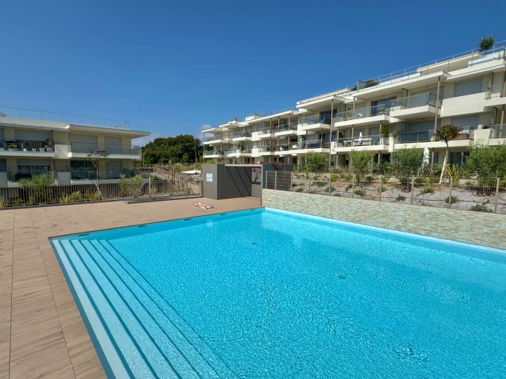 Elégant Appartement Avec Piscine - Biot
