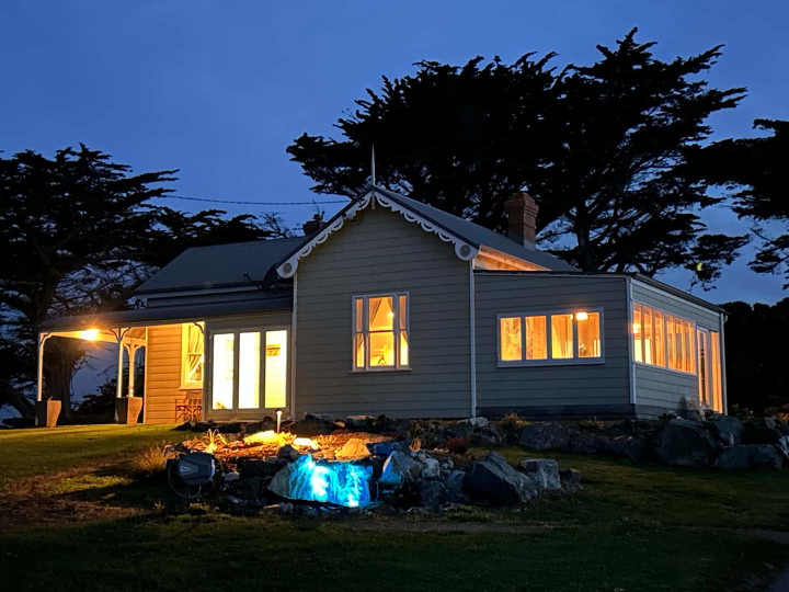 Kingfalls - 
King Island Escape - King Island