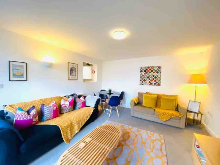Parking-modern Mews House In Central St Leonards - Saint Leonards
