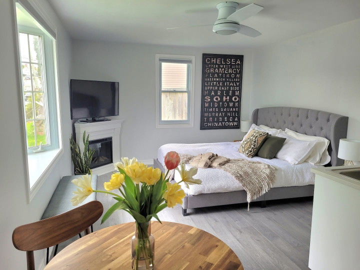 Luxe & Cozy Private Suite At Frankie's House - Picton