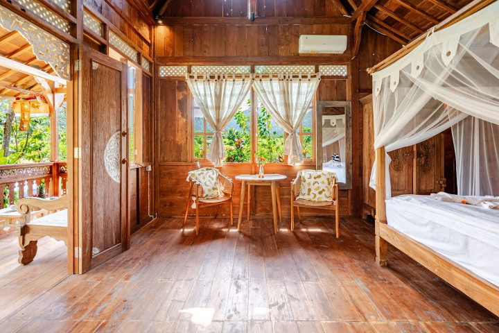 Organic Farm Wooden Bungalow With Pool & Kitchen - Sidemen