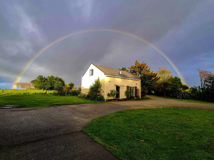 Magnolia Cottage - Rural Hideaway, Close To Town - New Zealand