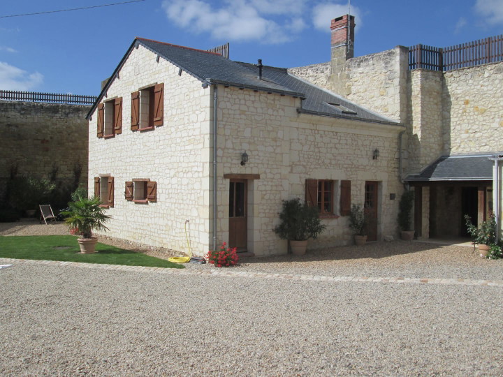 Gîte Semi-troglodyte 5 P Proche De Saumur Et Doué - Doué-la-Fontaine