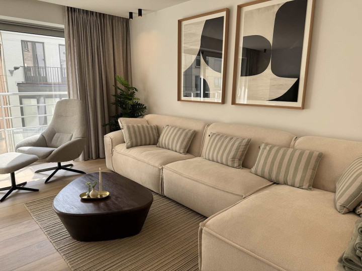 Waterfront Apartment W/ Beach Access & Balcony - Brujas