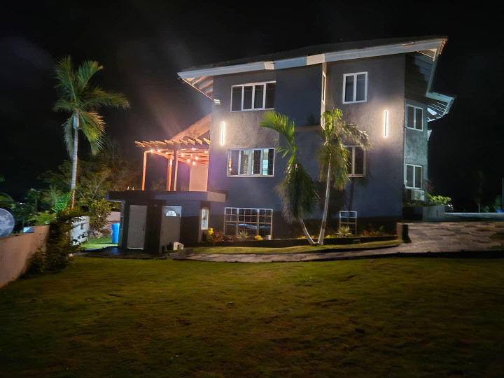 Beautiful Battersea Lodge - Jamaica