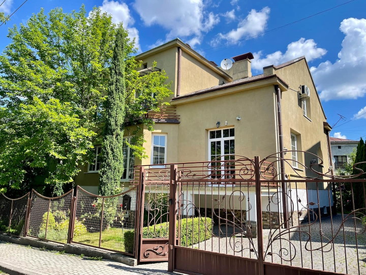 Stunning Private House In Lviv City Centre - Lviv