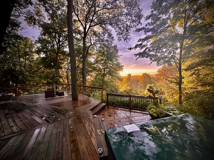 The Baraboo Chalet
Tucked In A Canopy Of Trees. - Baraboo, WI