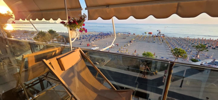 Sunset Room B |Front Row Sea View |Adriatik Durres - Albanien