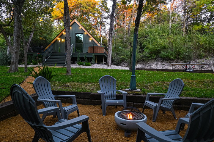 The Tree Frame Luxury Nature Retreat - Dallas, TX