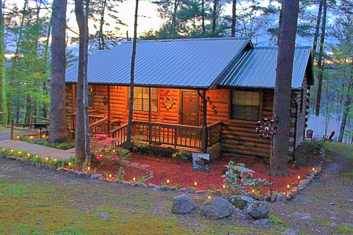 Autumn Breeze - Pigeon Forge, TN