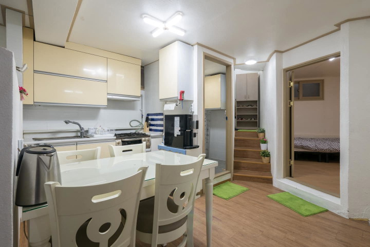 Hapjeong Sta.30sec.3rooms (2p~) $56~"whole House" - 首爾