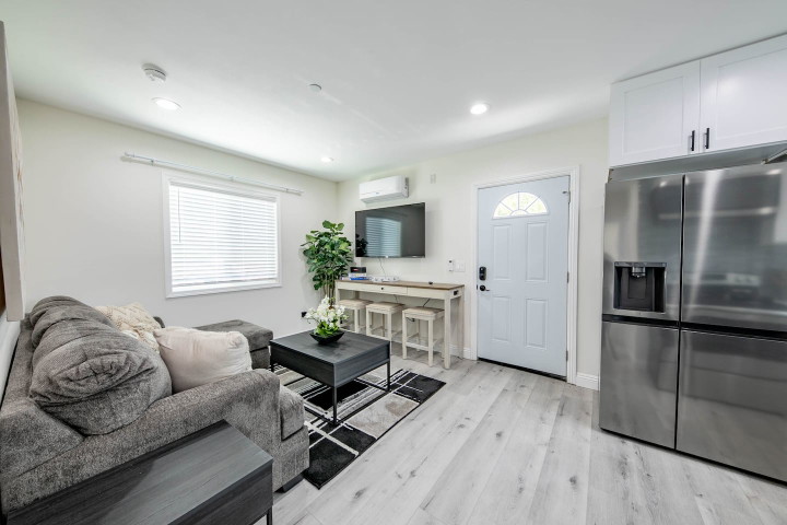 10 Mi. To Dtla Cozy 2bd,btw Disneyland & Hollywood - Alhambra, CA