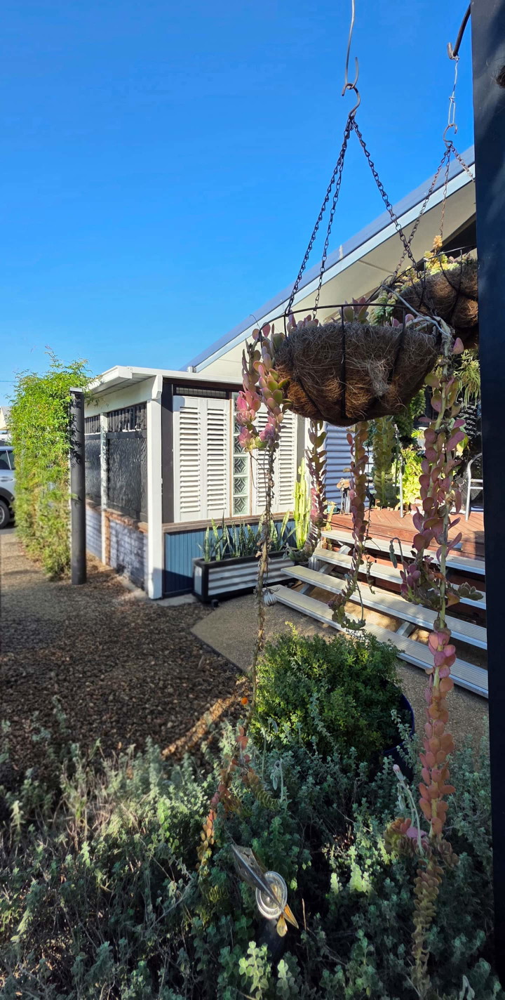 Peaceful Garden Guesthouse With Spa - Queensland