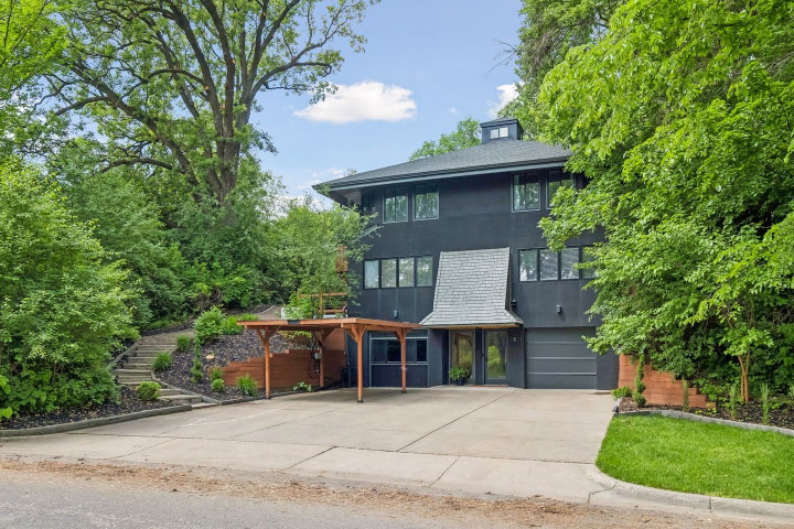 The Mid-century Treehouse - Hot Tub & Games Room - Maple Grove, MN