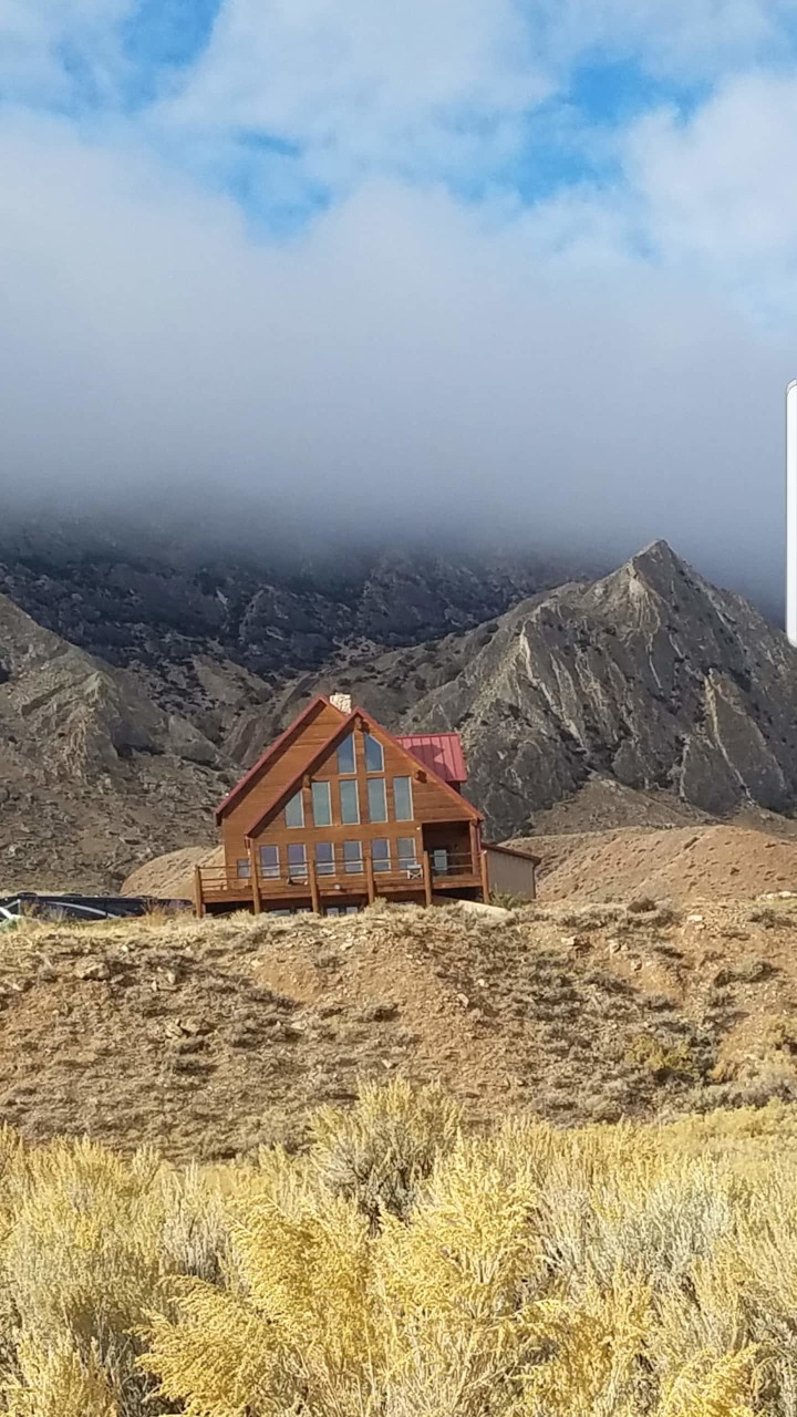 Sheep Canyon Mountainside Trails & Ranch Apartment - Wyoming
