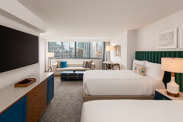 Look No More! 4 Units With City View, Pets Allowed - Chicago
